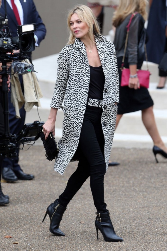 44 Today Kate Moss Most Iconic Fashion Moments Remix Magazine